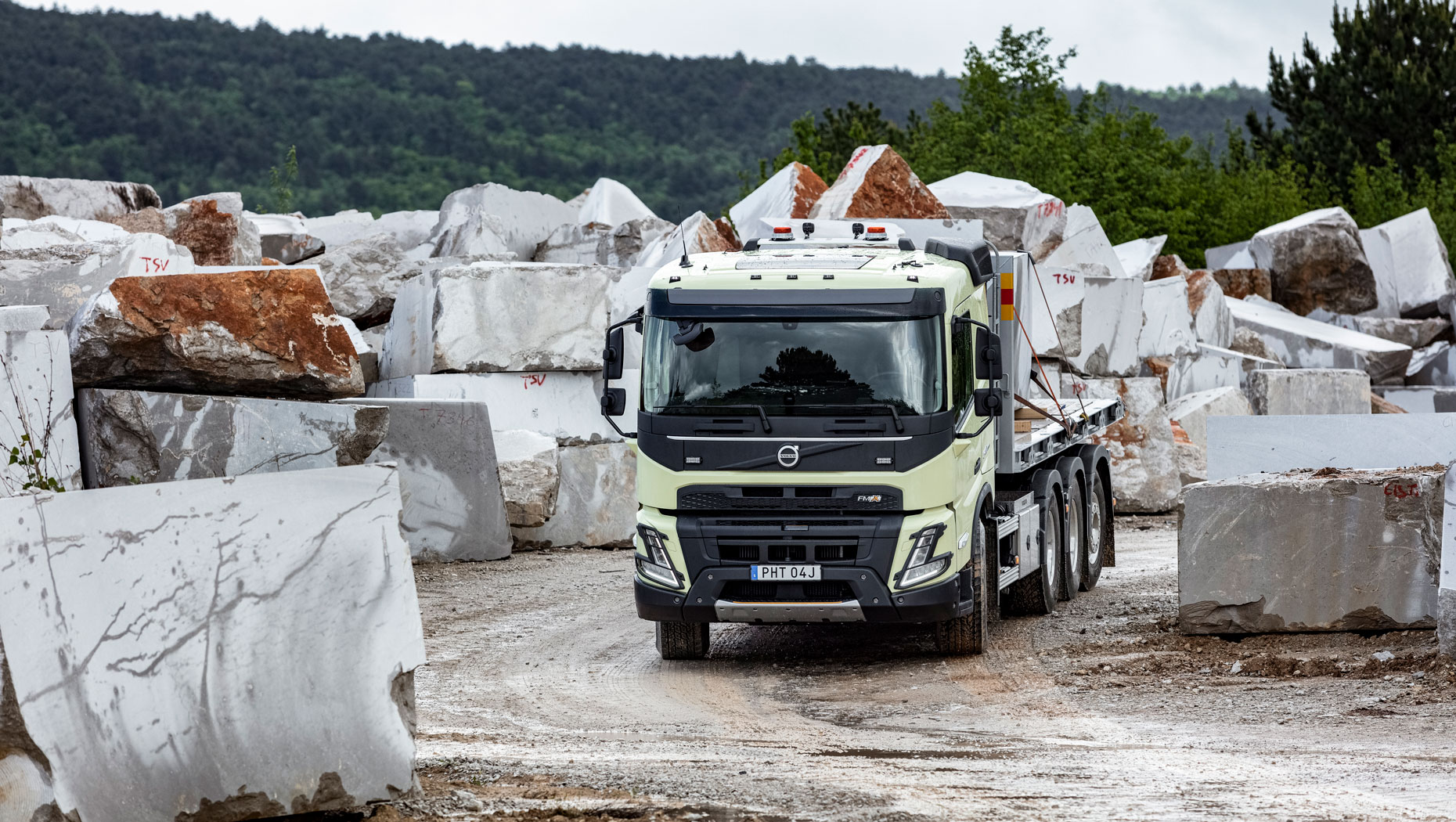 Volvo Trucks takes its most robust construction truck | Volvo Trucks