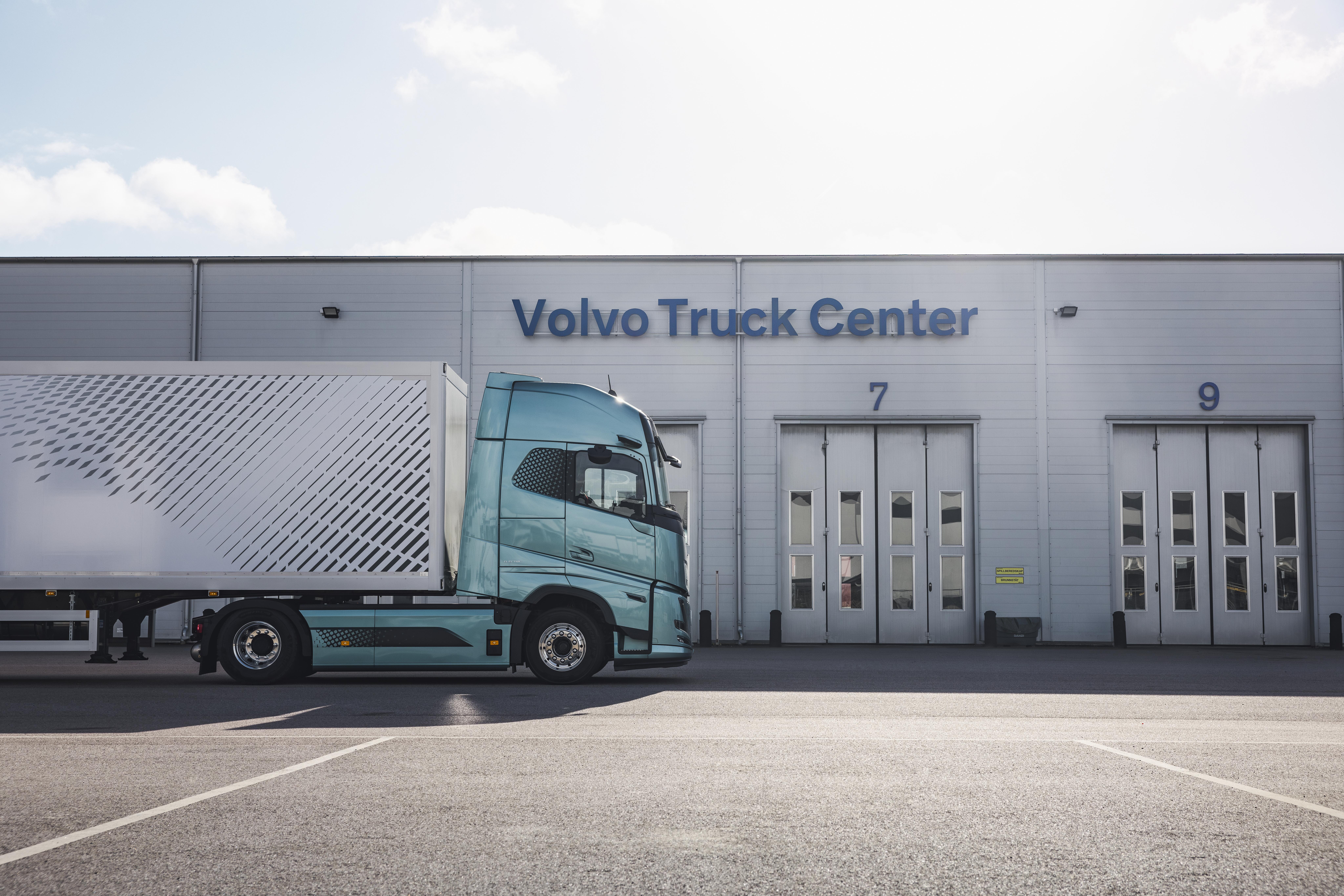 Gold Service Contract for Electric Trucks | Volvo Trucks